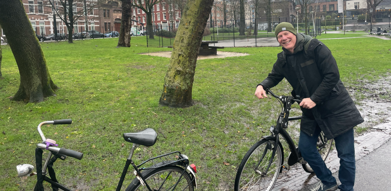 Mokums dialect #24: Vliegende ratten | Nieuw Amsterdams Peil